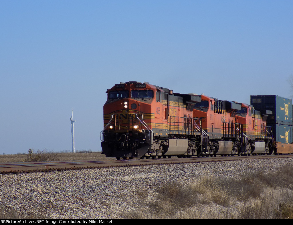 BNSF 4033